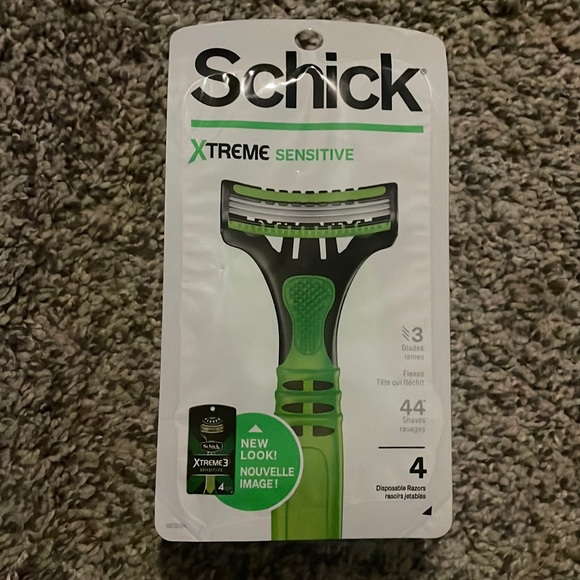 Schick | Grooming | Nwt Schick Xtreme Disposable Razors | Poshmark